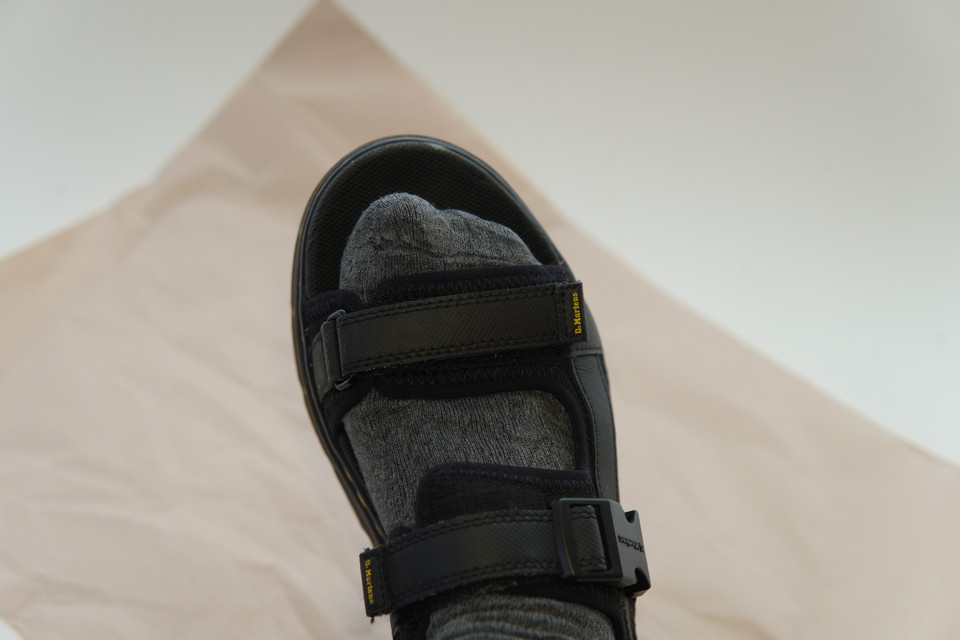 マーチンのサンダル？！ドクターマーチン Forster レビュー | myounakodawari.com ~shoes~